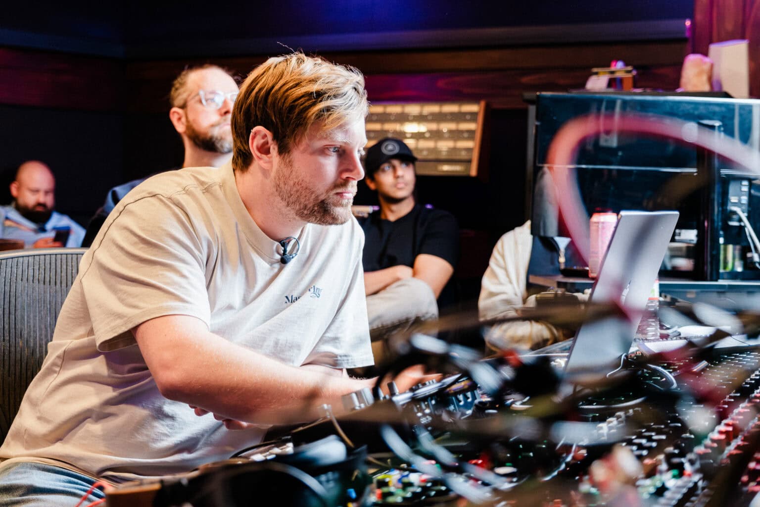 Mastering music like a pro: Our 4-step framework for flawless masters ...